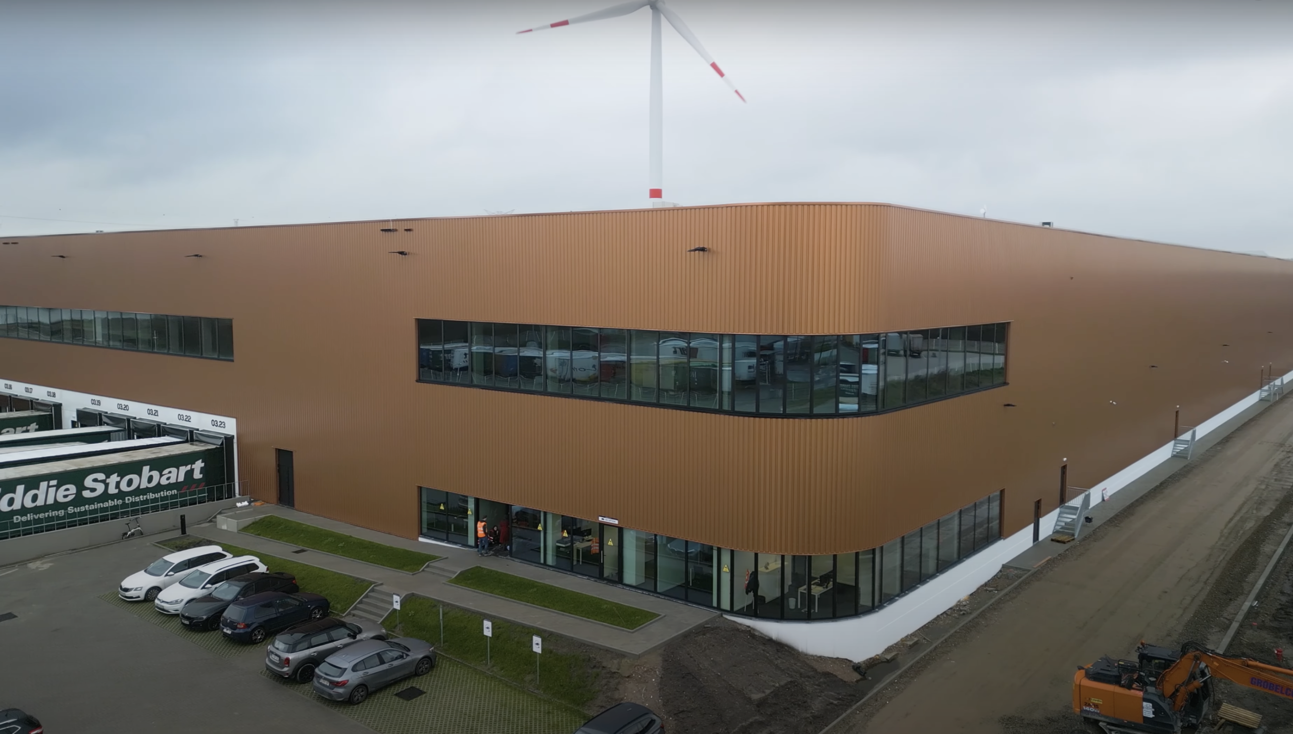 SAB-profiel realiseert unieke gevel voor nieuw distributiecentrum in Ham