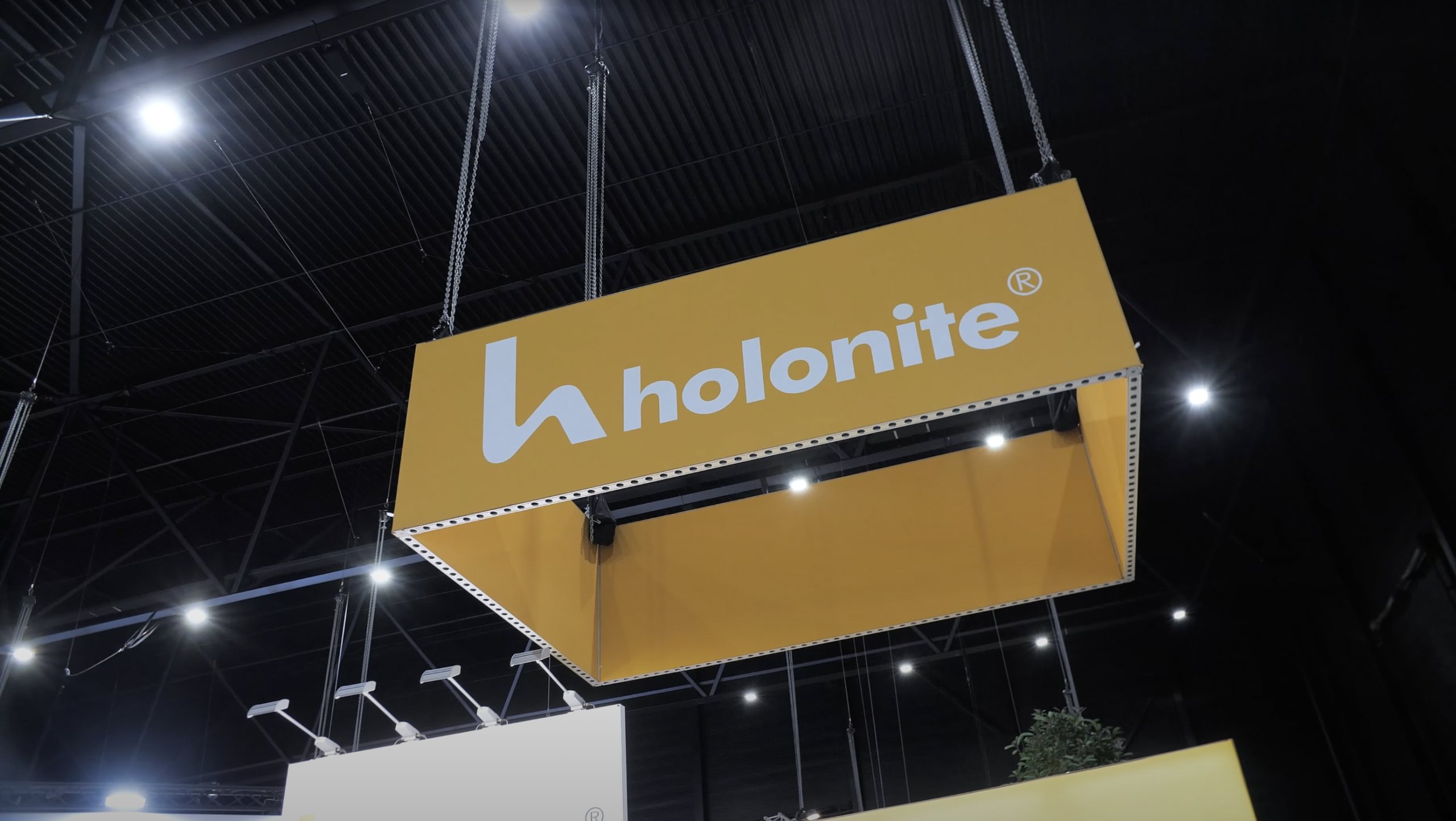 Holonite toont innovatieve dorpels bij de vakbeurs HoutPro+